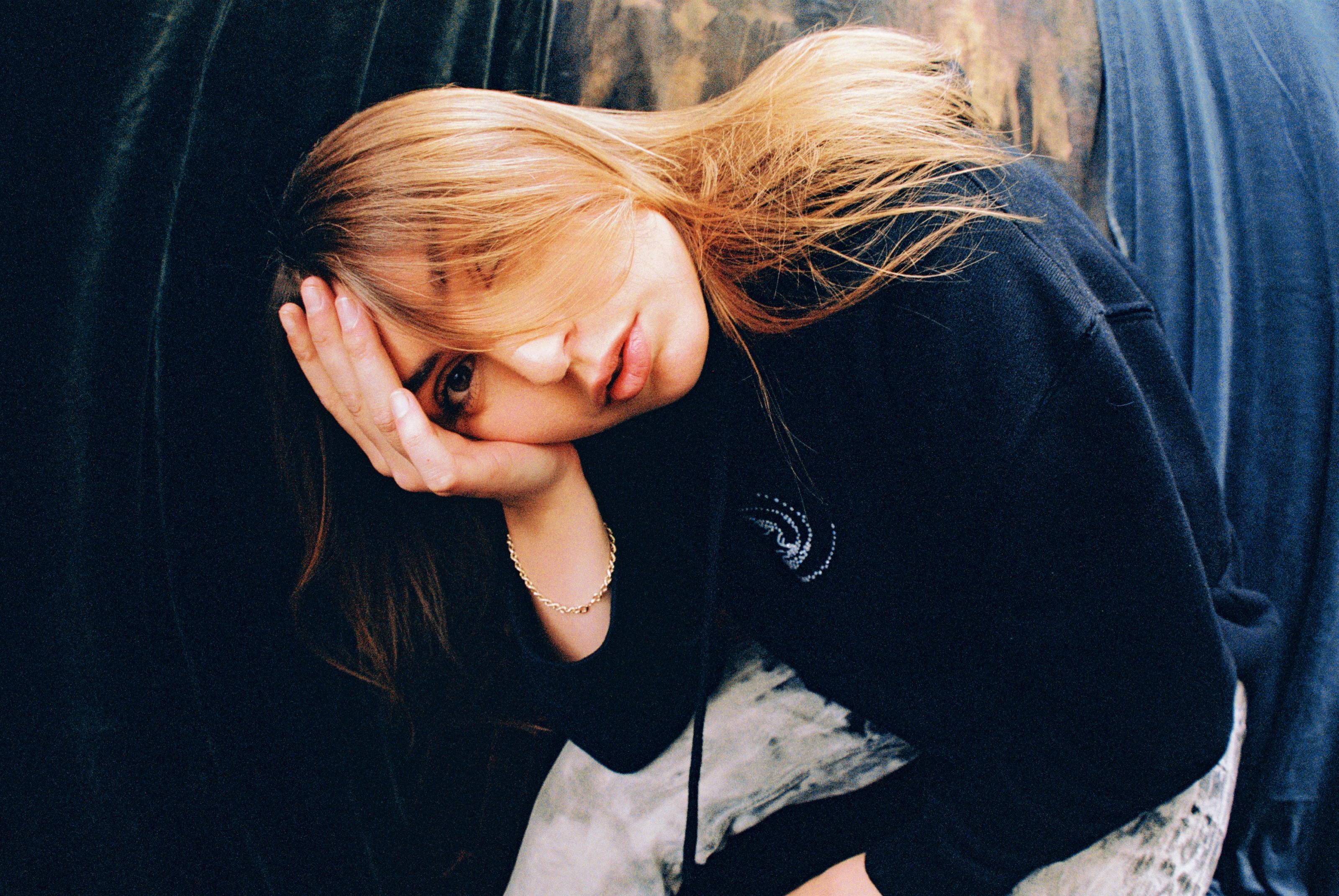 LMH English alumna Emmeline Armitage has signed a record deal with Sony ...